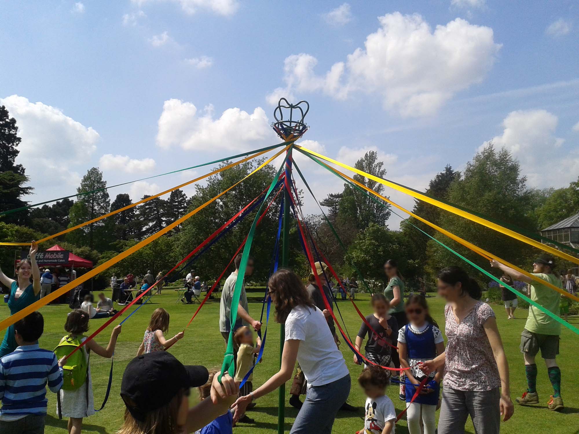 Gallery - Maypole Dancing